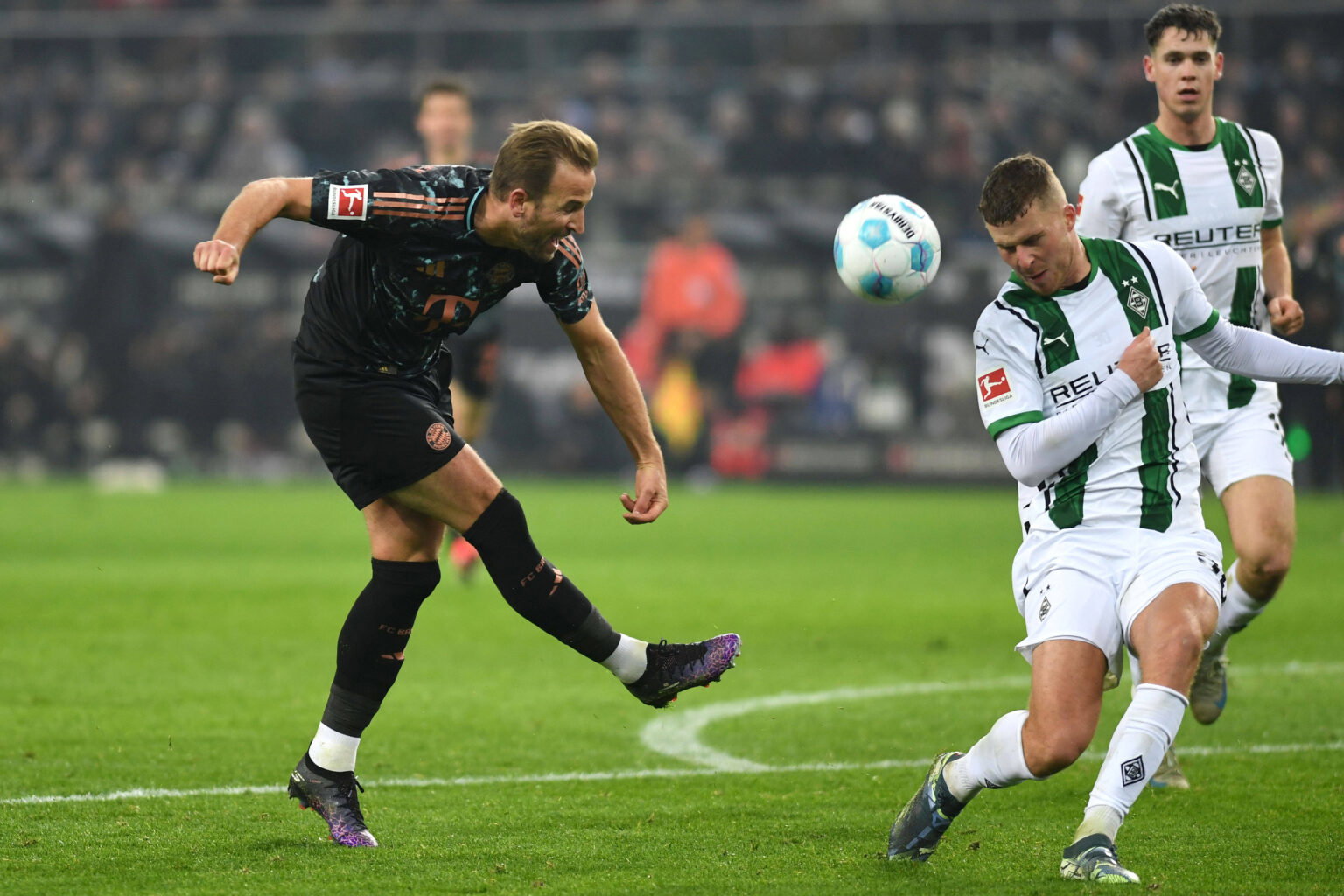 Leeds United transfer target ‘free to leave’ - Player wants to move to ...
