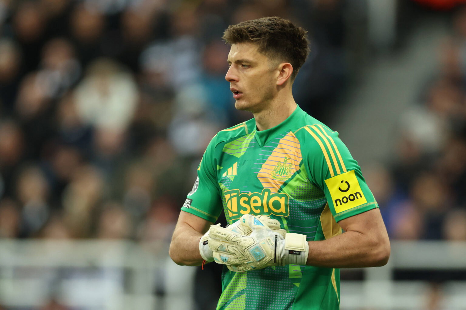 Nick Pope update: Newcastle United star makes shock decision - Leeds ...