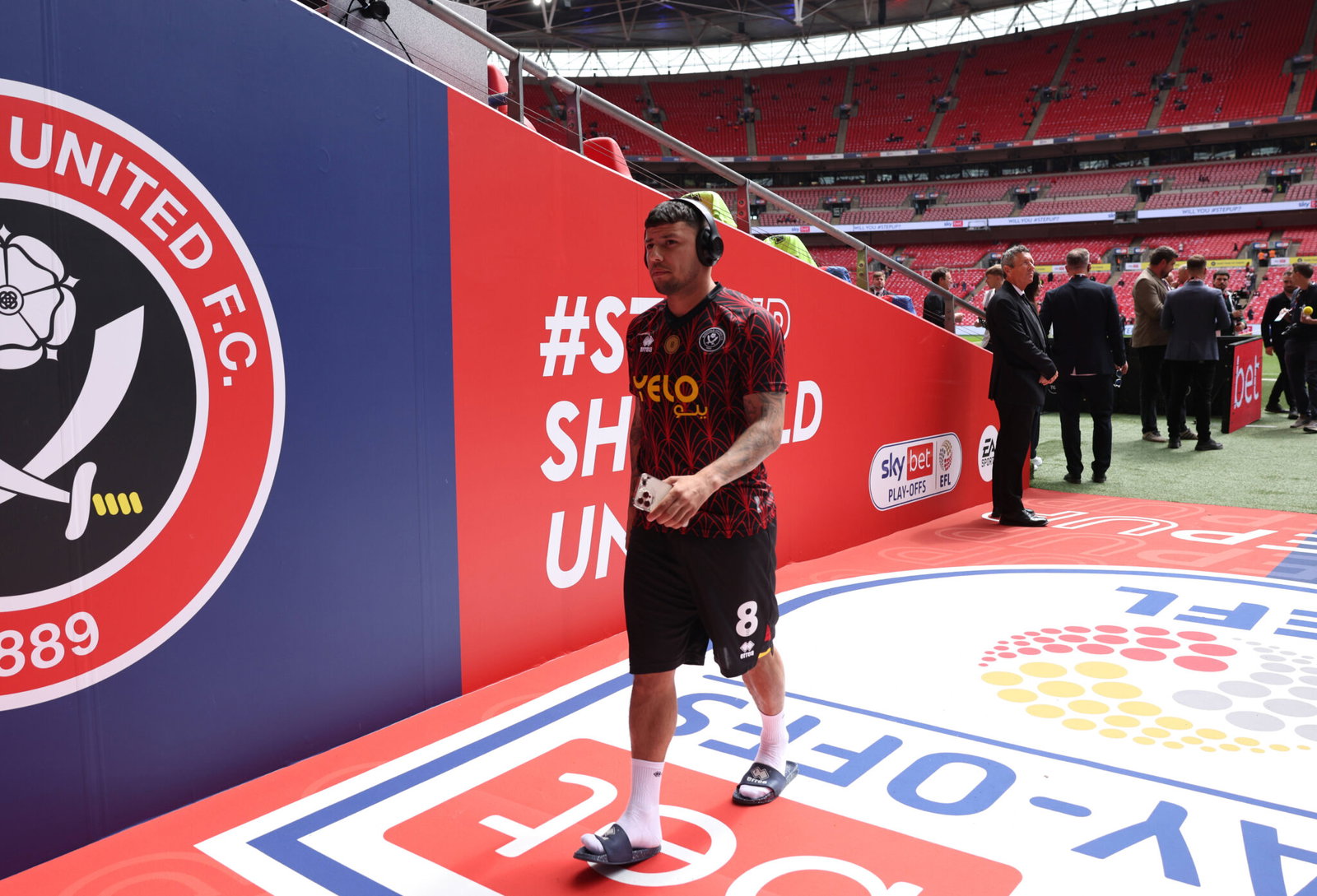 Leeds United should move for 'driving force' Gustavo Hamer - analysis