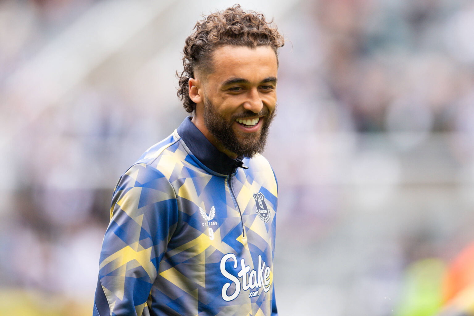 Leeds United agree deal to sign England striker