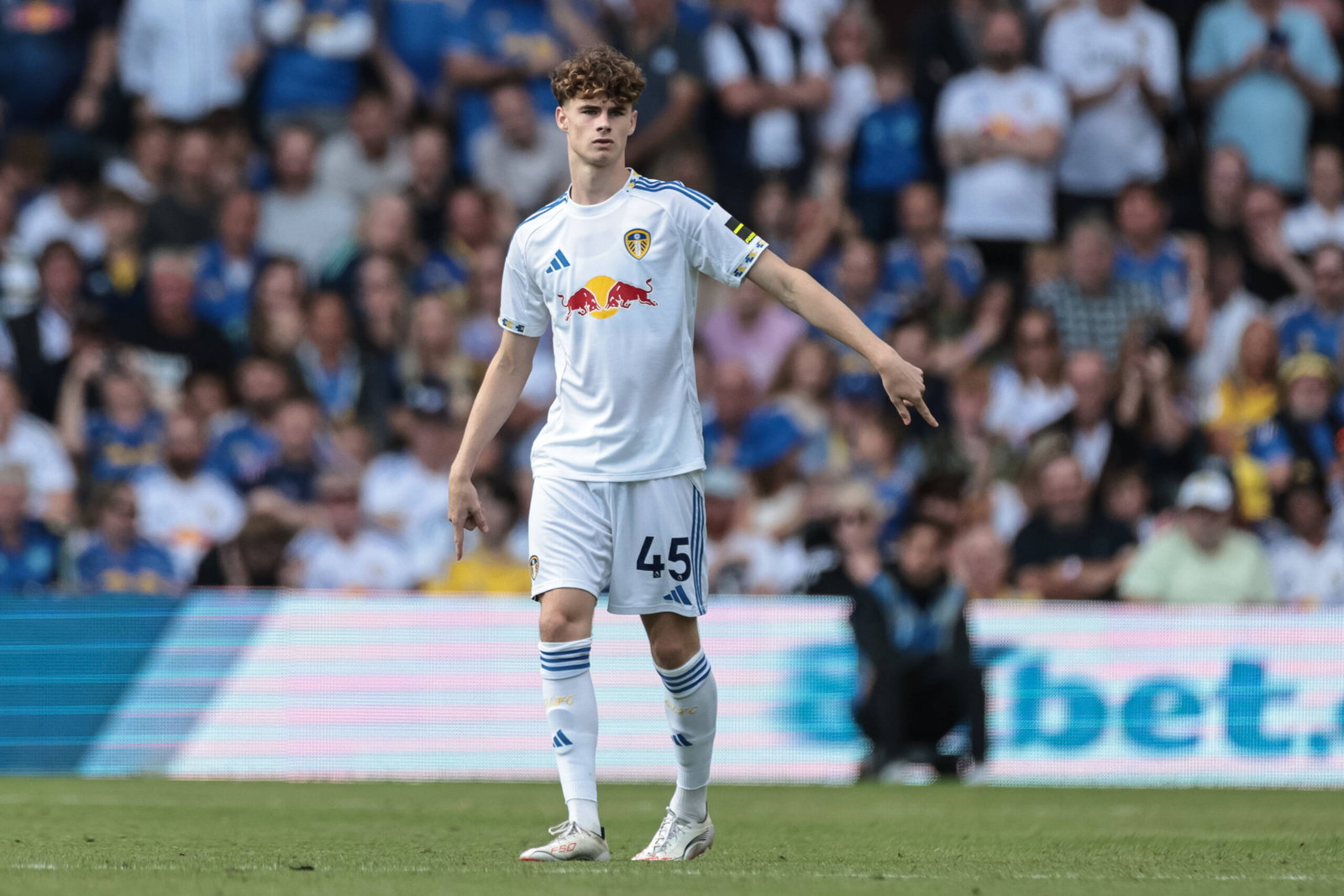 Major update on Harry Gray decision as Premier League clubs monitor future