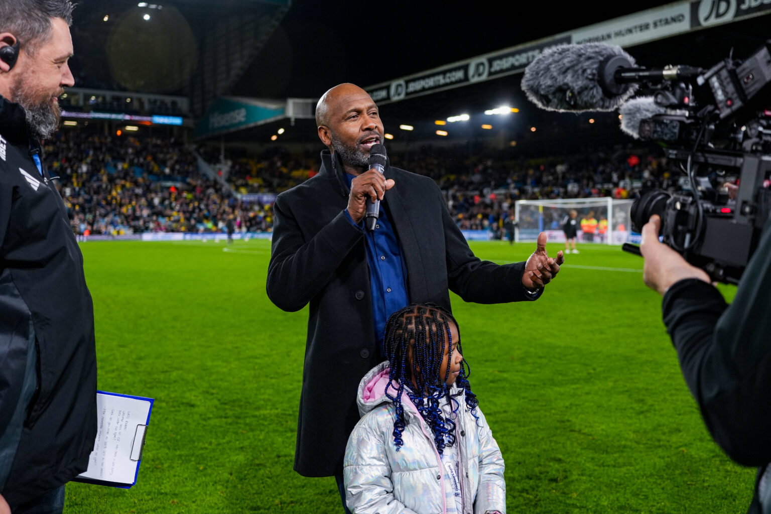 Club legend makes surprise return - Leeds United reveal two major ...