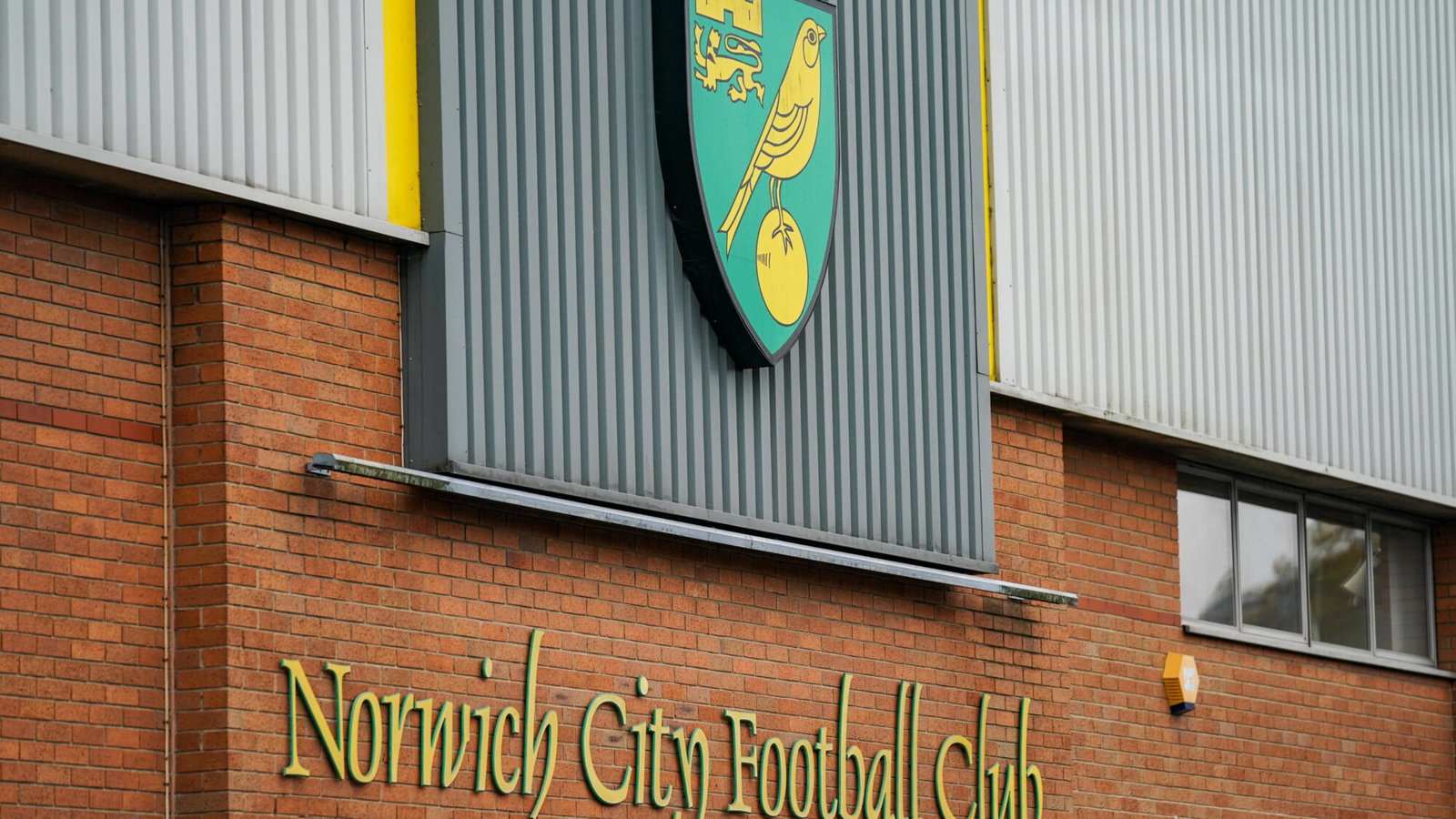One big advantage puts Norwich City in pole position for Leeds star